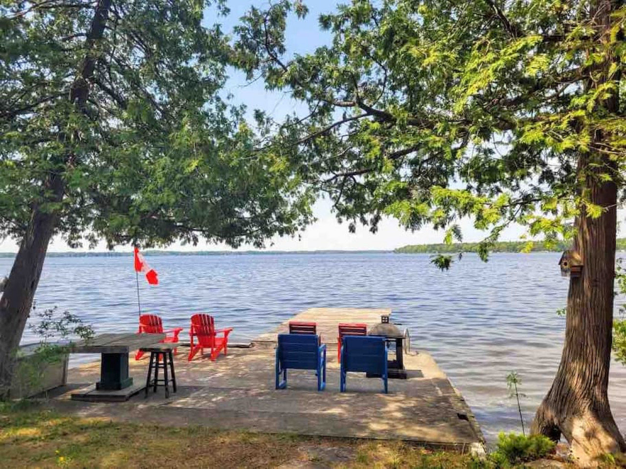 Beachfront Rustic Pines Cottage with Clear Water V | Lake.com Rentals ...