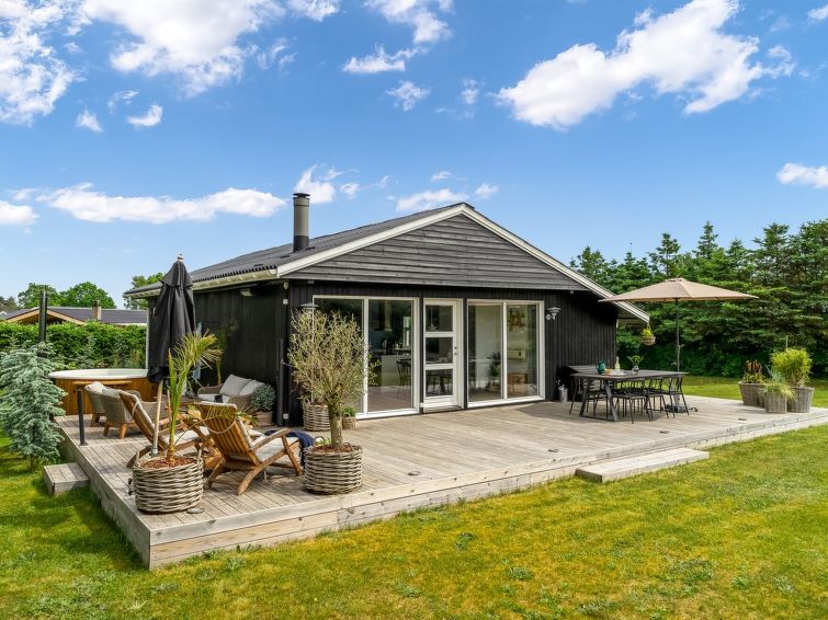 "Ingiald" - 600m from the sea Rentals | Lake.com