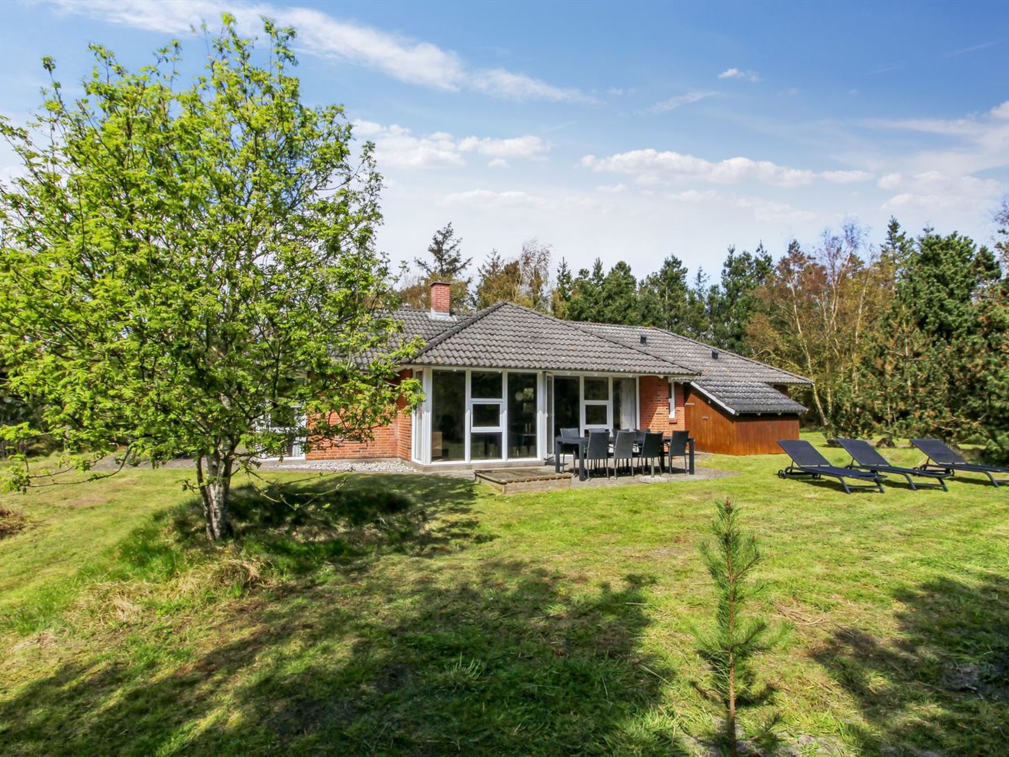 "Alina" - 1km from the sea Rentals | Lake.com
