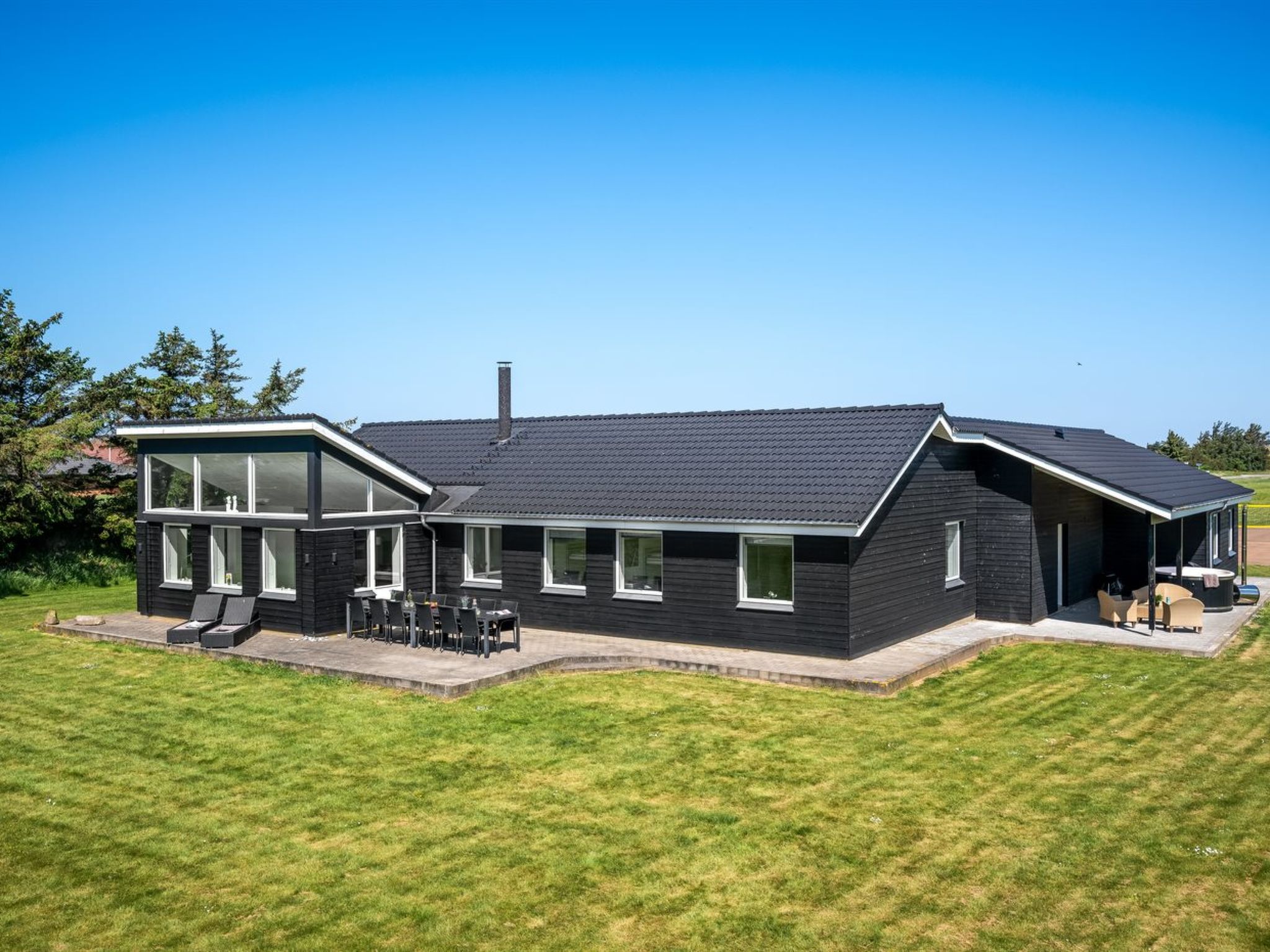 "Germund" - 770m from the sea Rentals | Lake.com