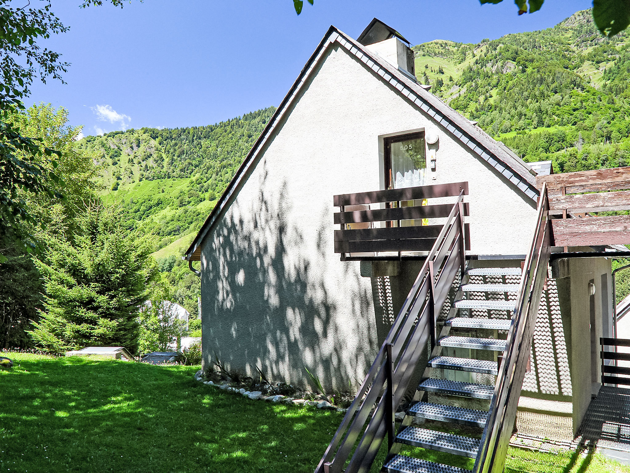 Les Marmottes Rentals | Lake.com