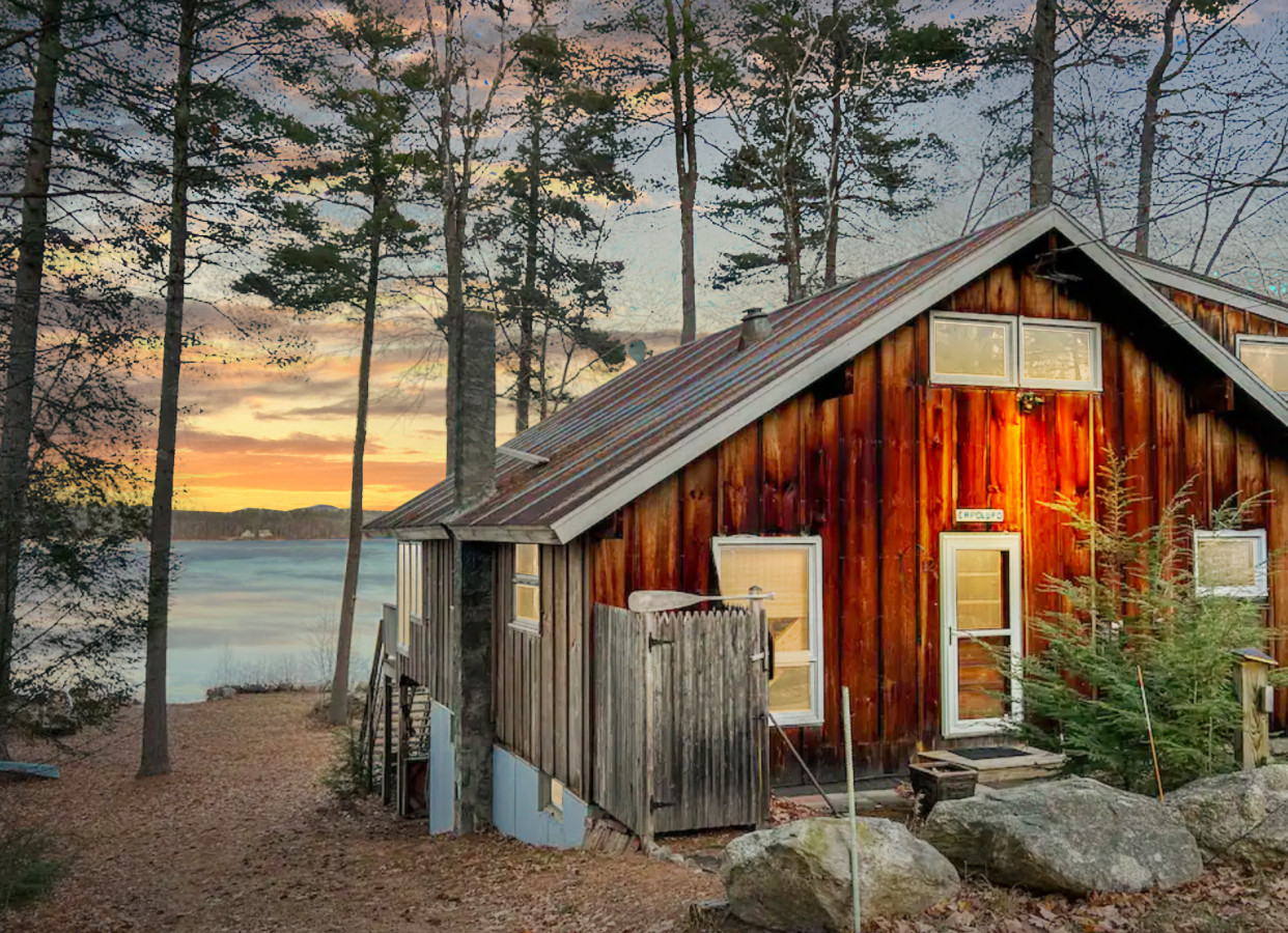 Stunning Beachfront Cabin with Mountain View - Fam | Lake.com Rentals ...