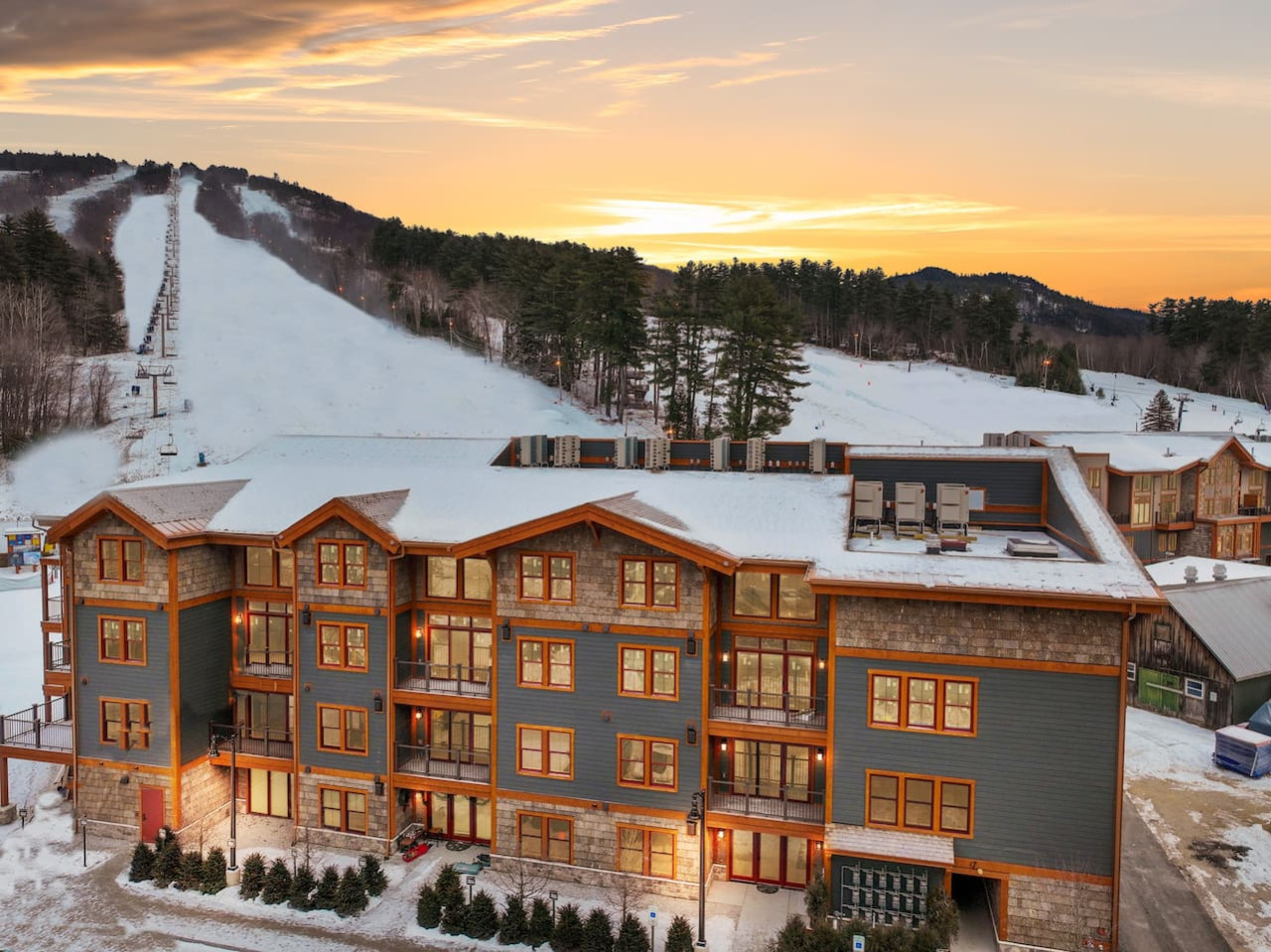 New Summit View Condo: Ski-In/Ski-Out with Year-Ro | Lake.com Rentals ...