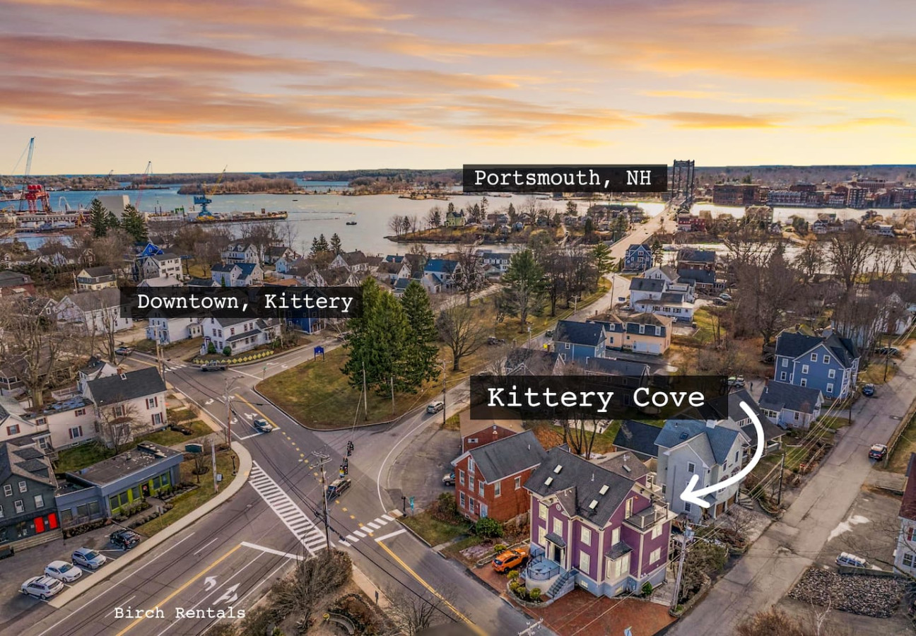Luxe Kittery Cove Townhouse with Views Near Portsm | Lake.com Rentals ...