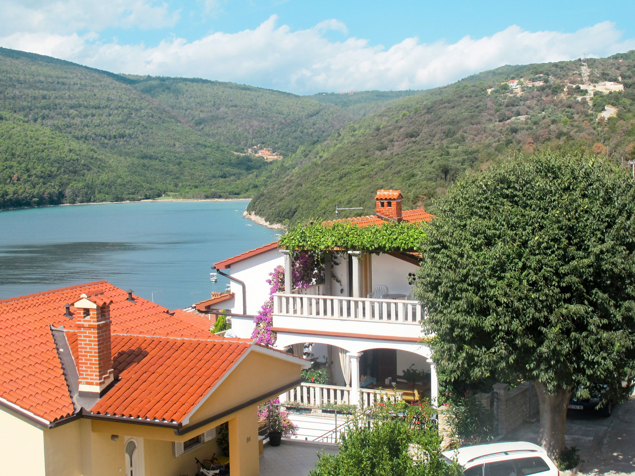 Violetta Rentals | Lake.com