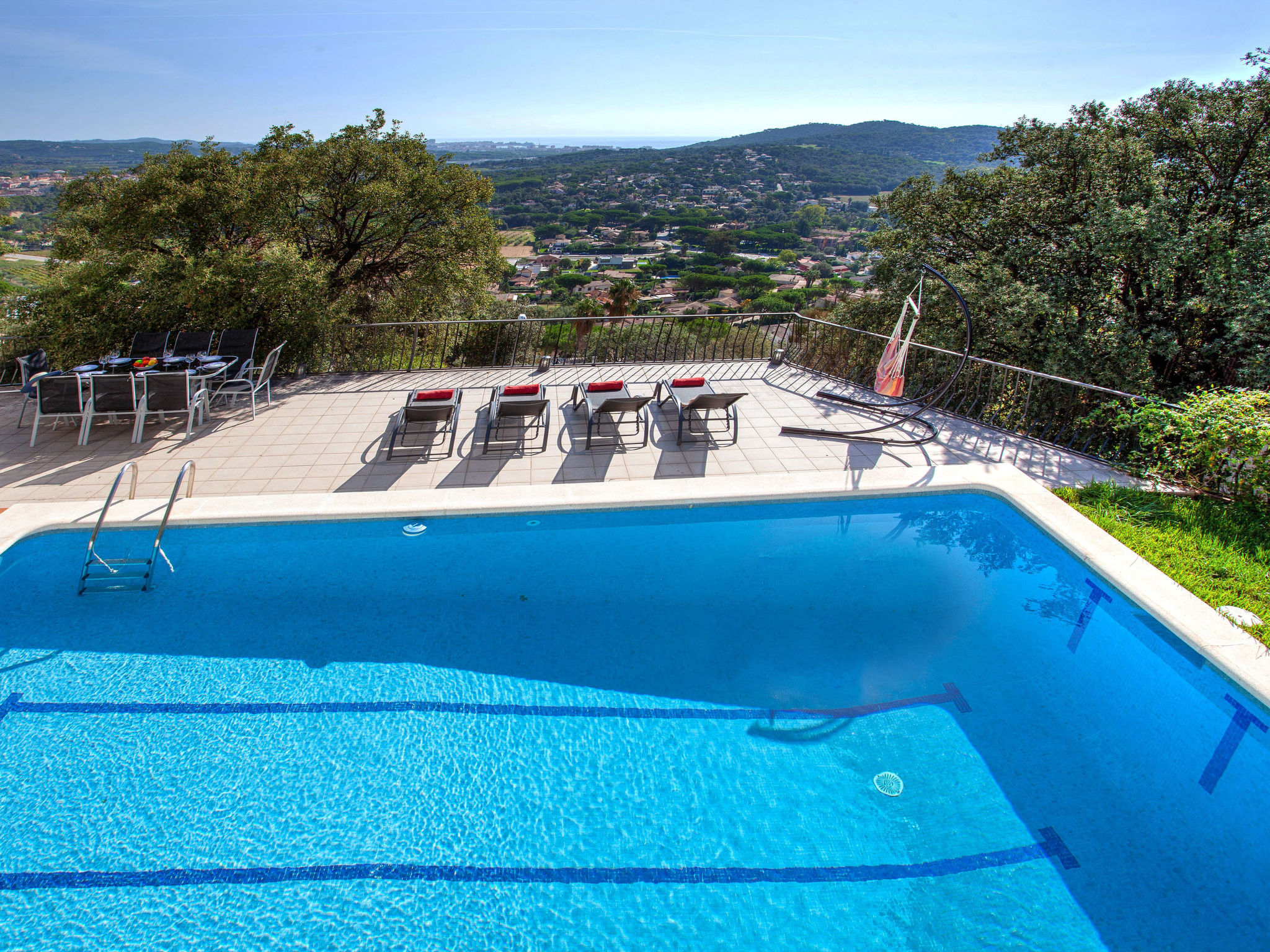 Paris Rentals | Lake.com