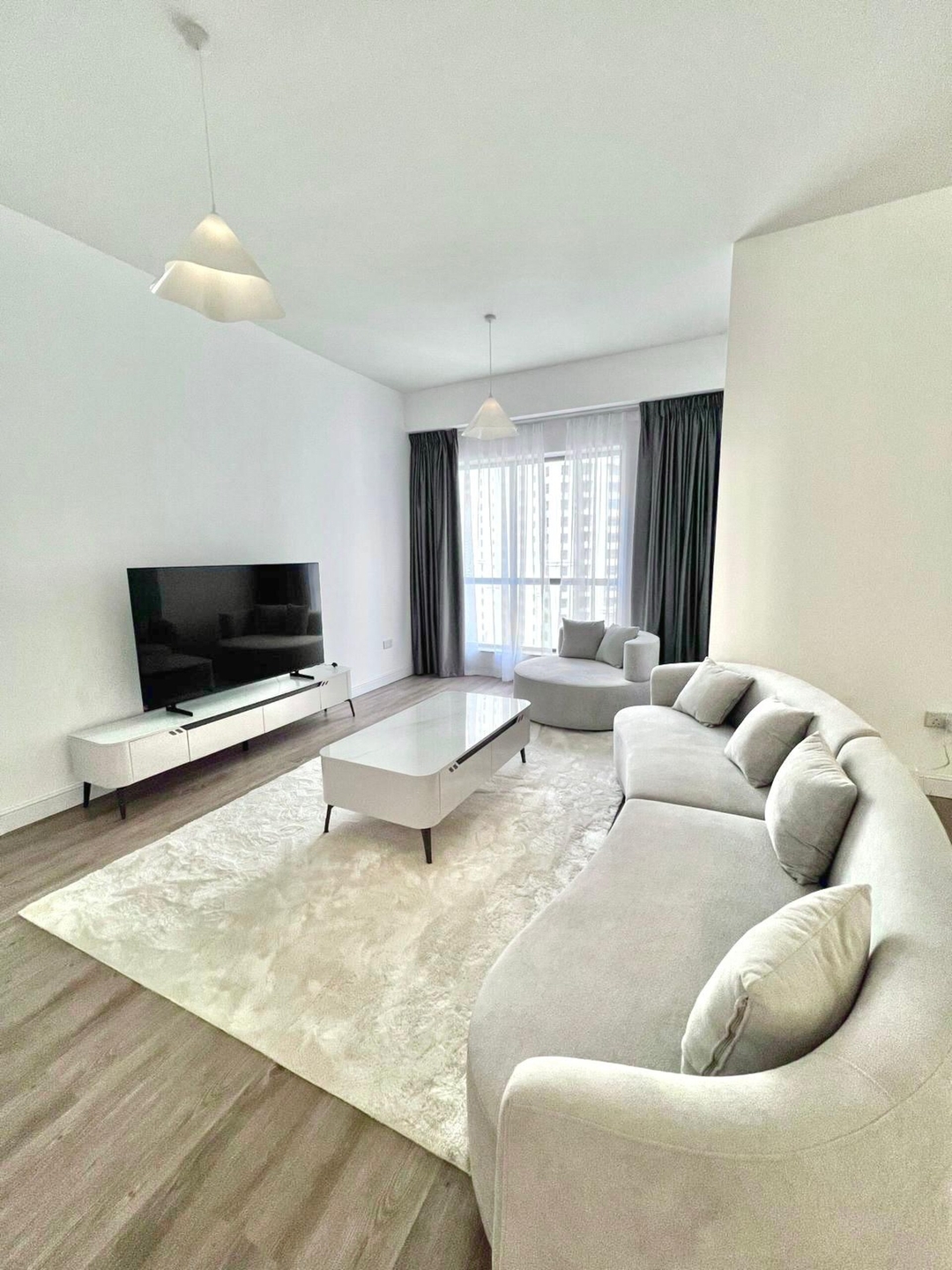 Upgraded 2BR Beachfront Rental at JBR's Rimal 3 | Lake.com Rentals ...