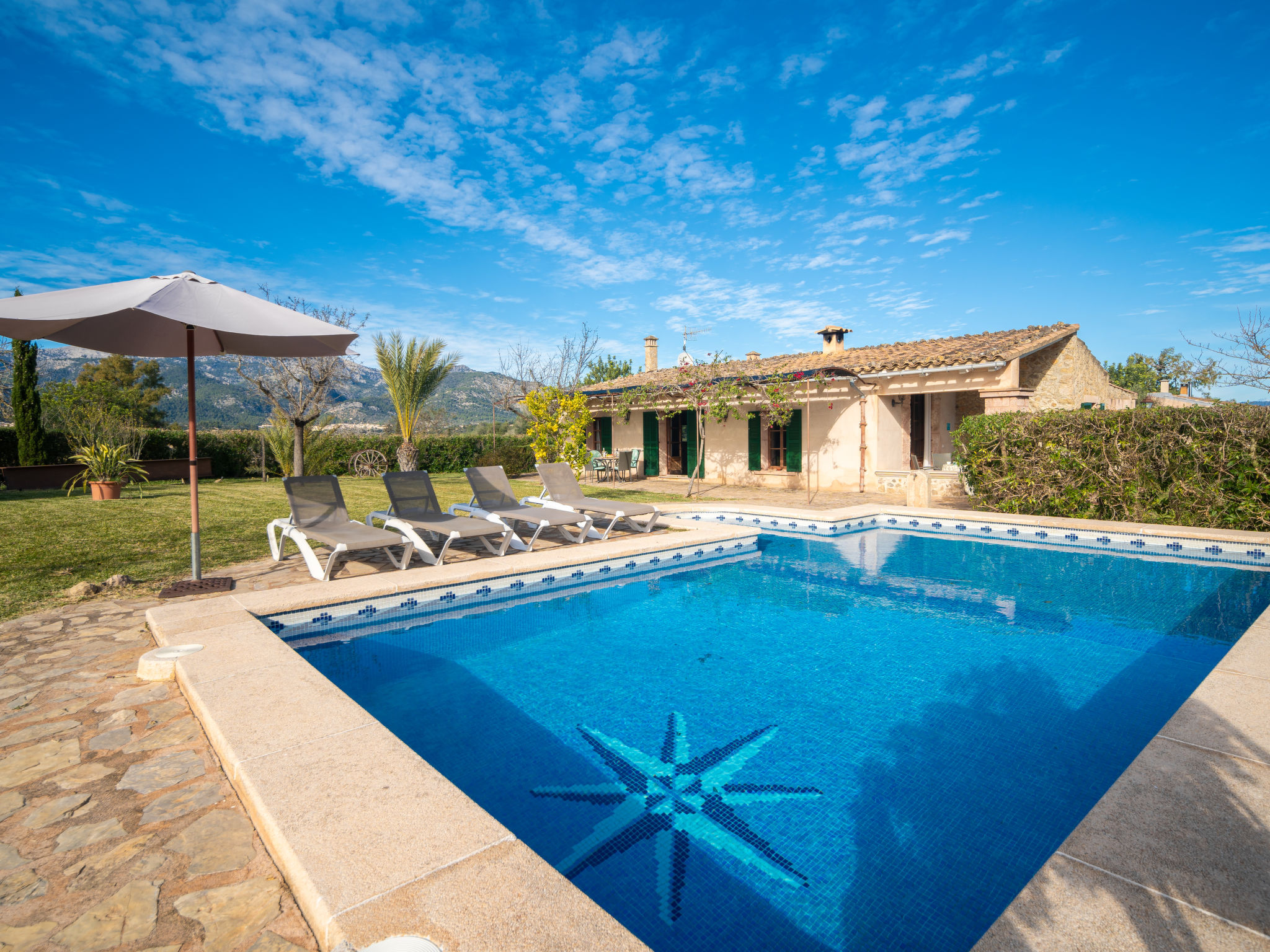 Son Estaras Rentals | Lake.com