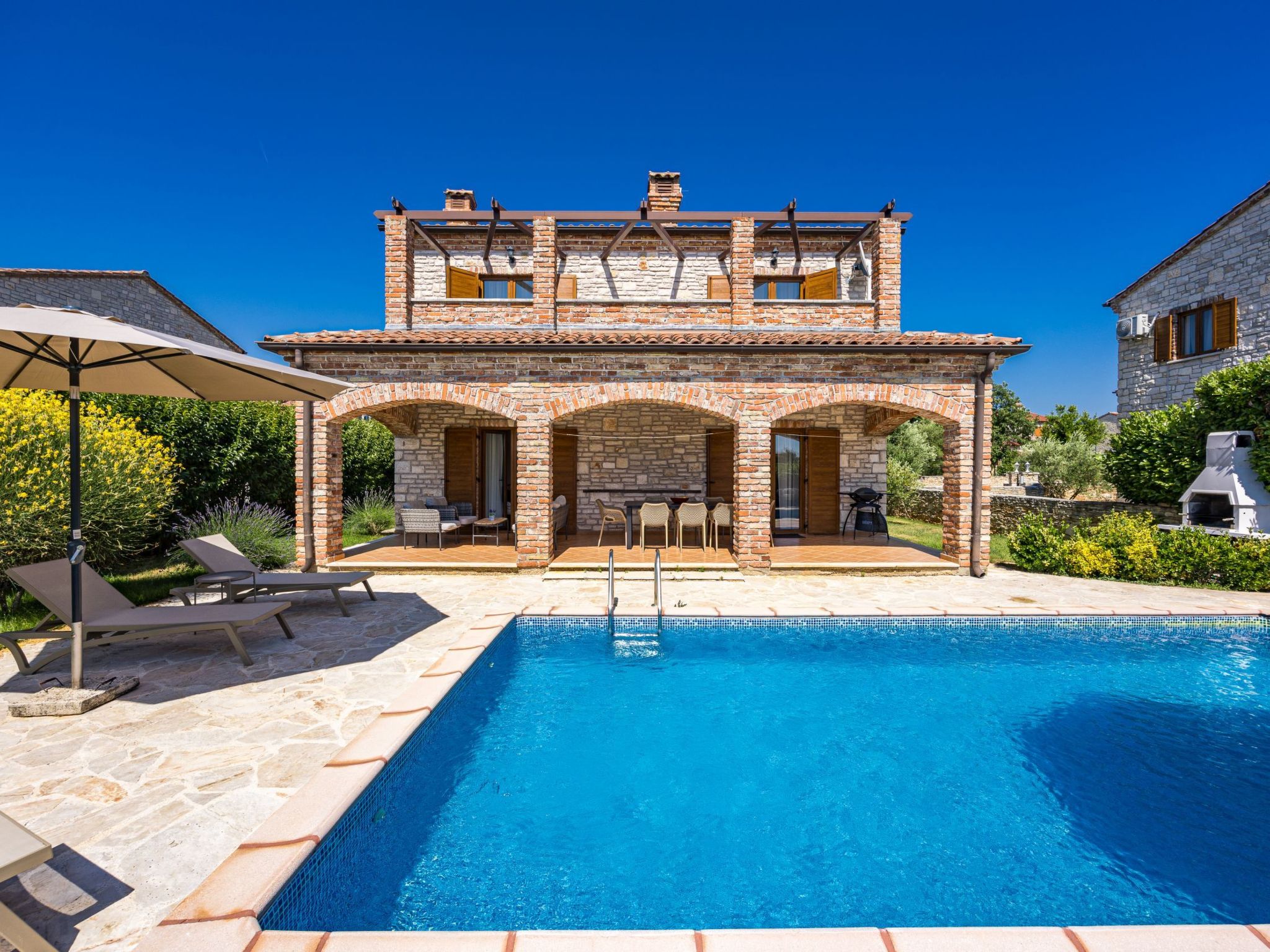 Villa Lara Rentals | Lake.com