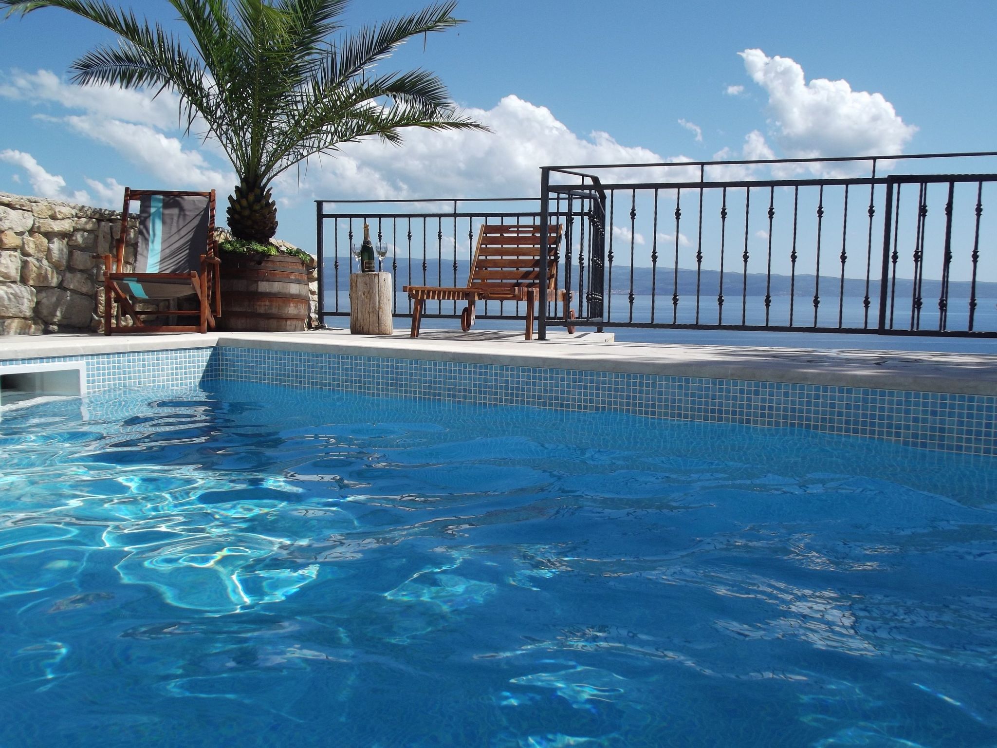 "Villa Petar" mit Infinity Pool Rentals | Lake.com