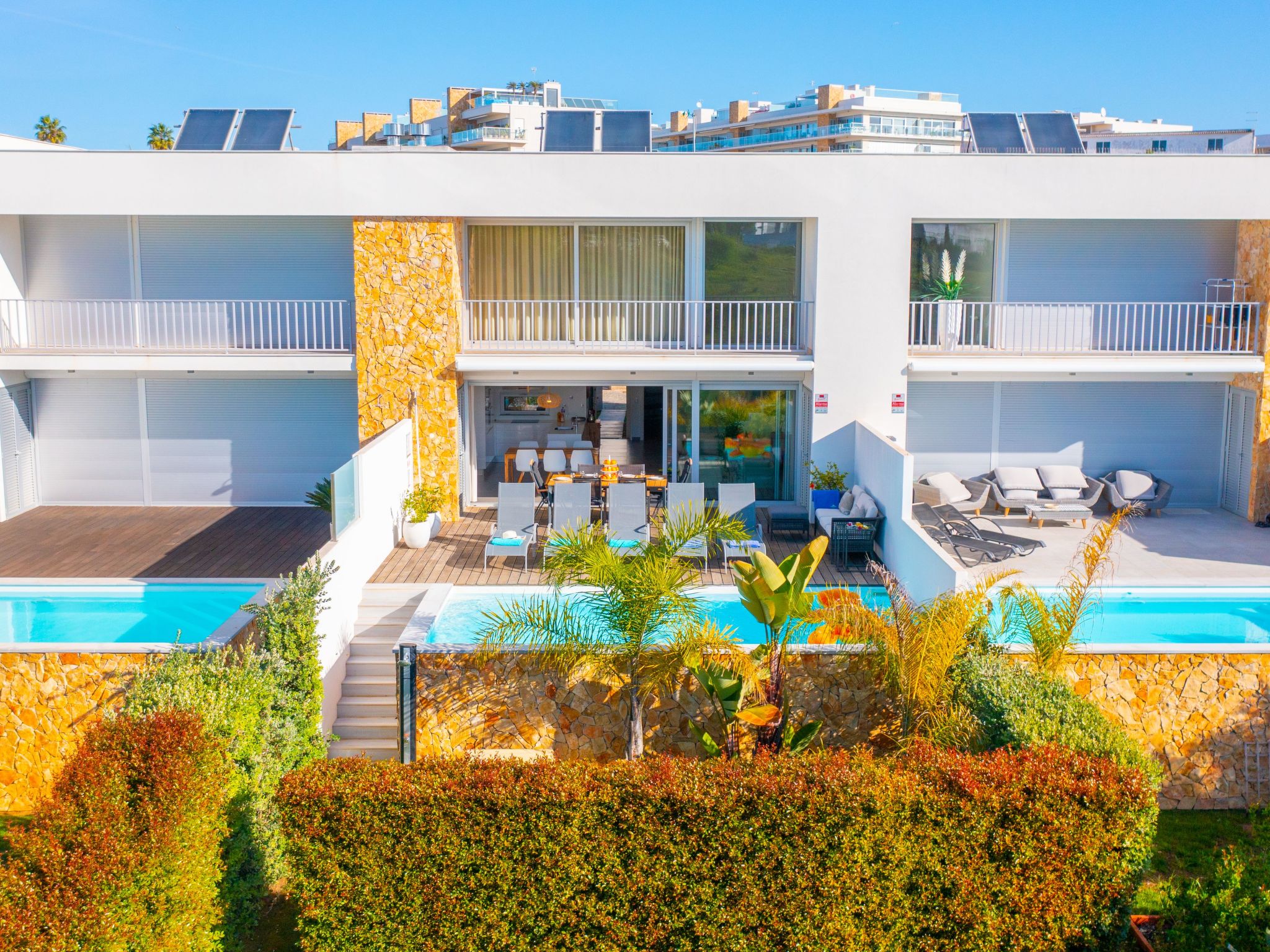 Villa Ray Design mit privatem beheizbarem Pool Rentals | Lake.com