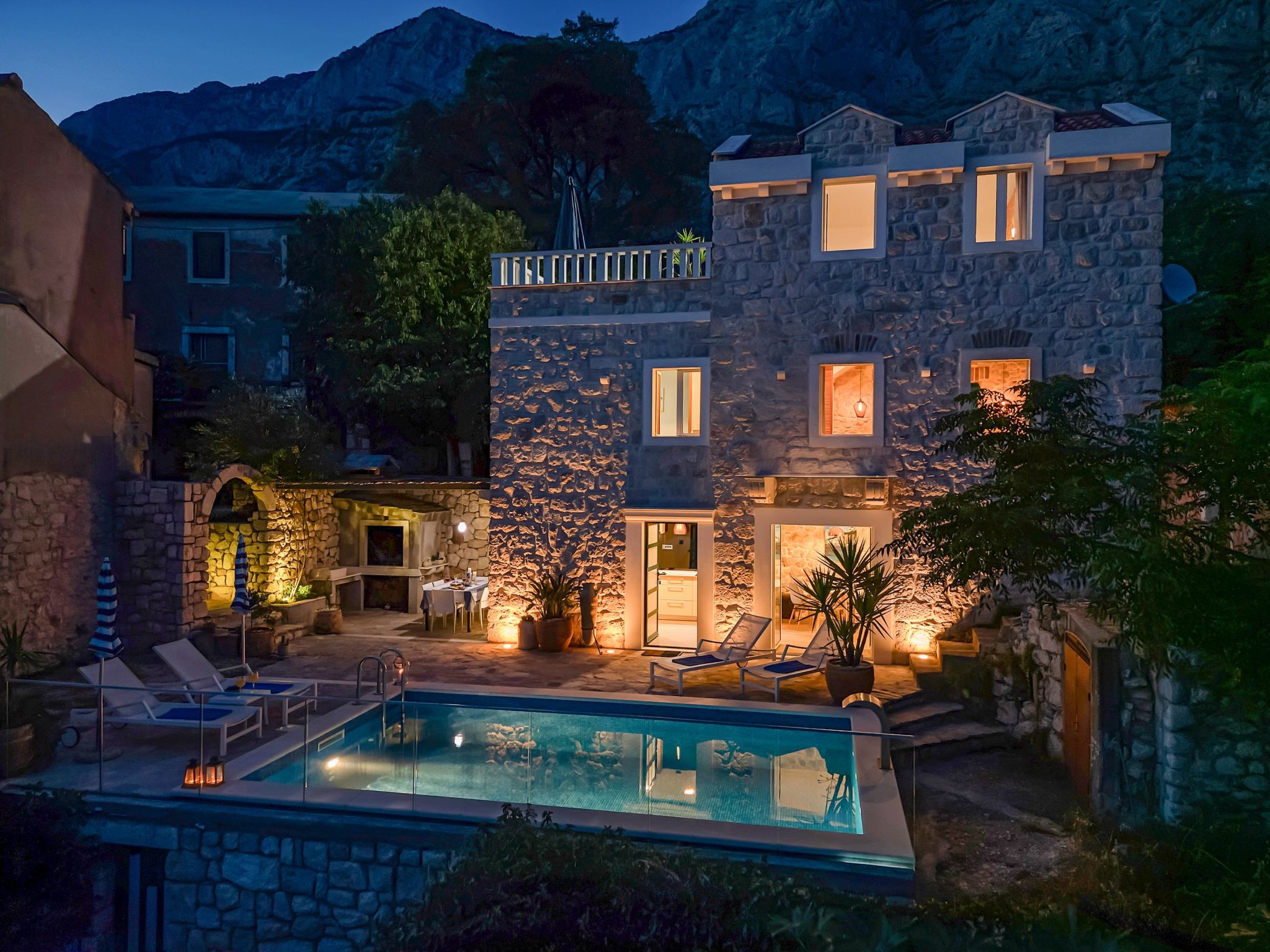 Schönes Steinhaus Villa Toni mit Pool Rentals | Lake.com