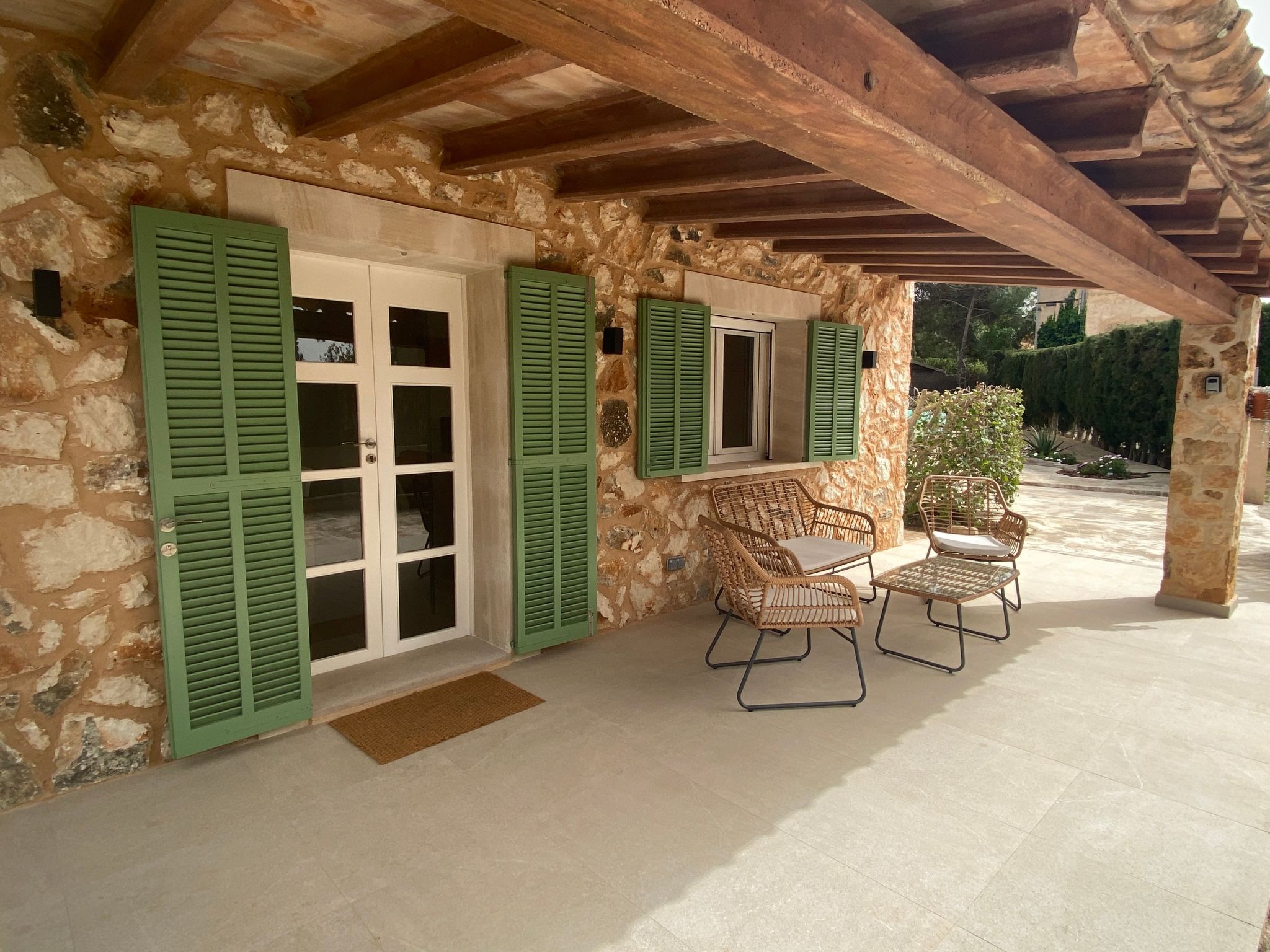 Idyllische Finca mit Garten und Pool Rentals | Lake.com