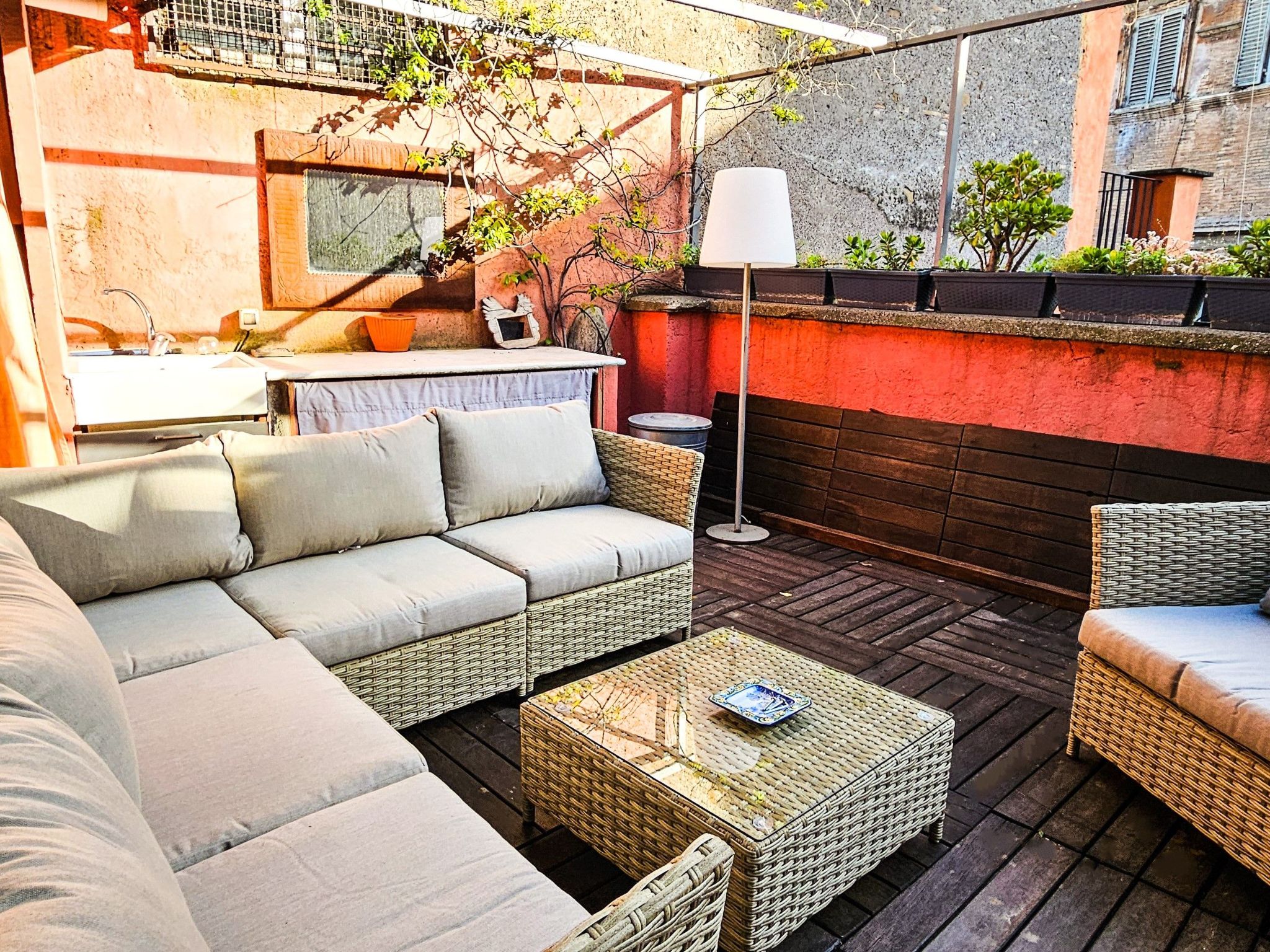 Wohnung Monserrato Rentals | Lake.com