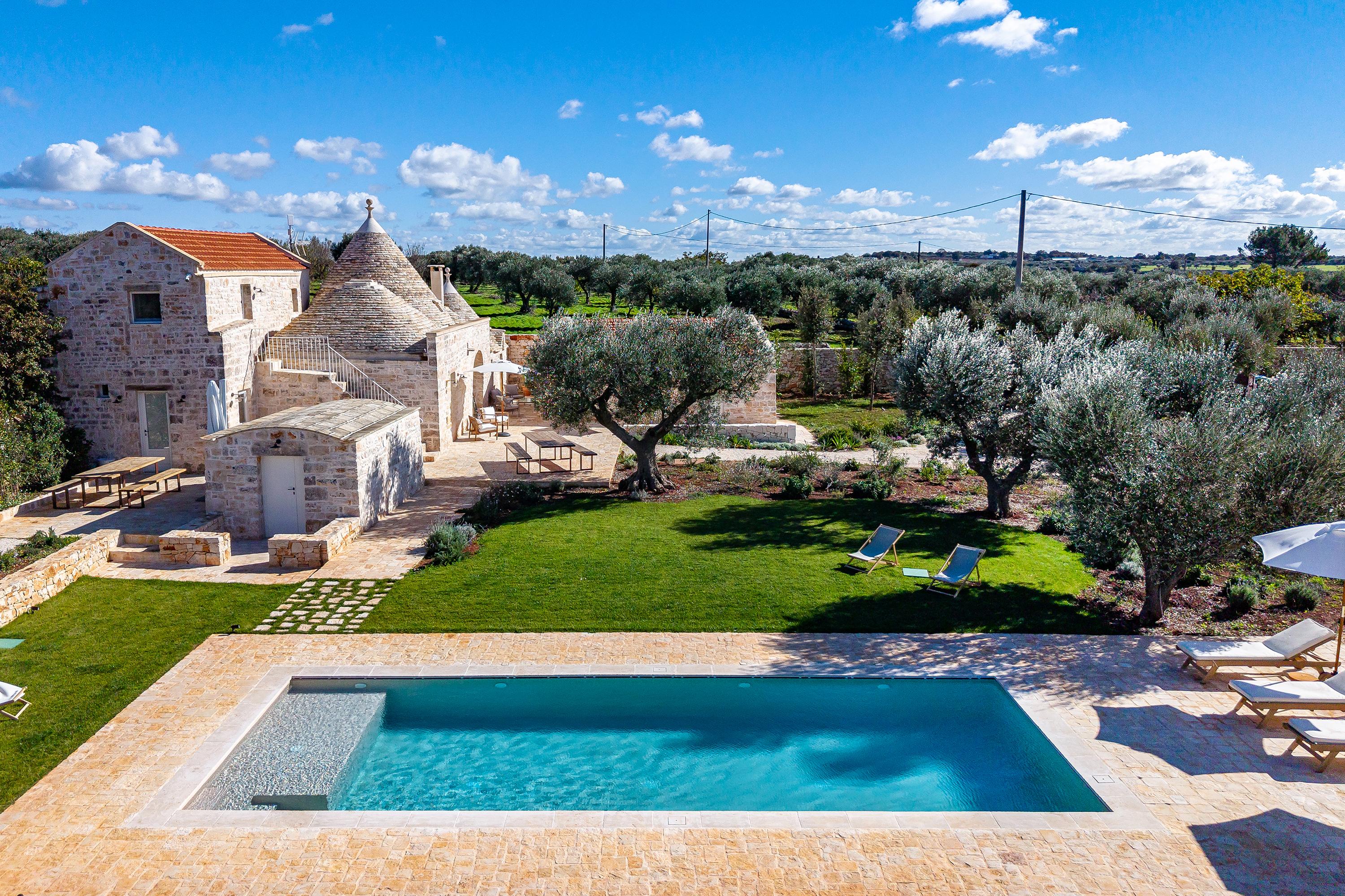Masseria Maranna Trulli & Spa Rentals | Lake.com